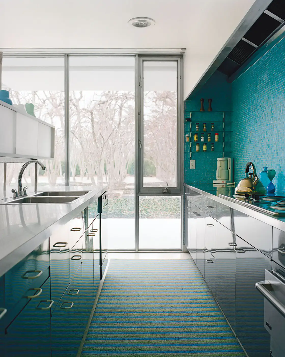 Miller House in Columbus, Indiana by Eero Saarinen (19 Photos) - Dwell