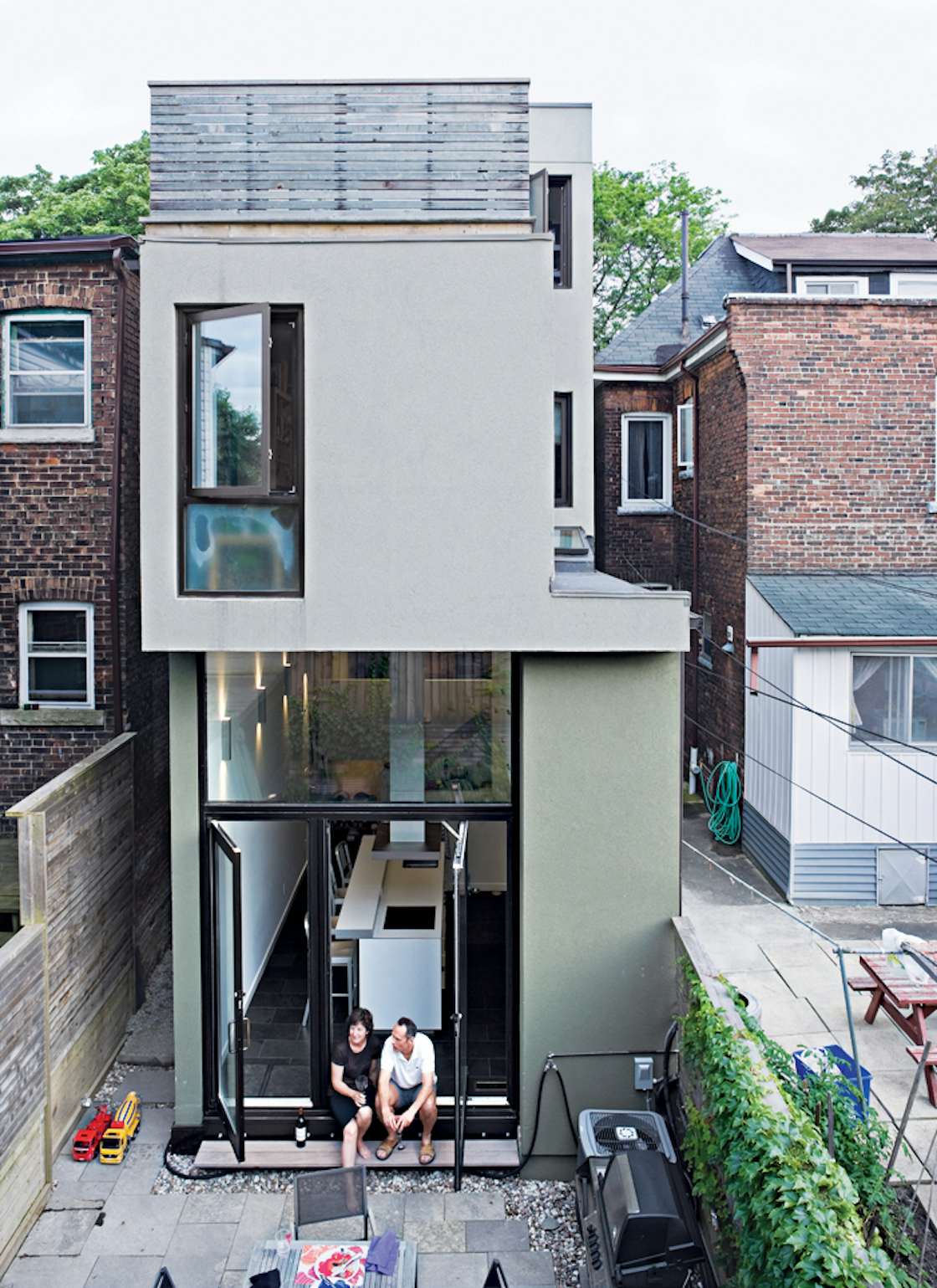Photo 16 of 18 in Narrow Modernist Three-Story Home in Toronto - Dwell