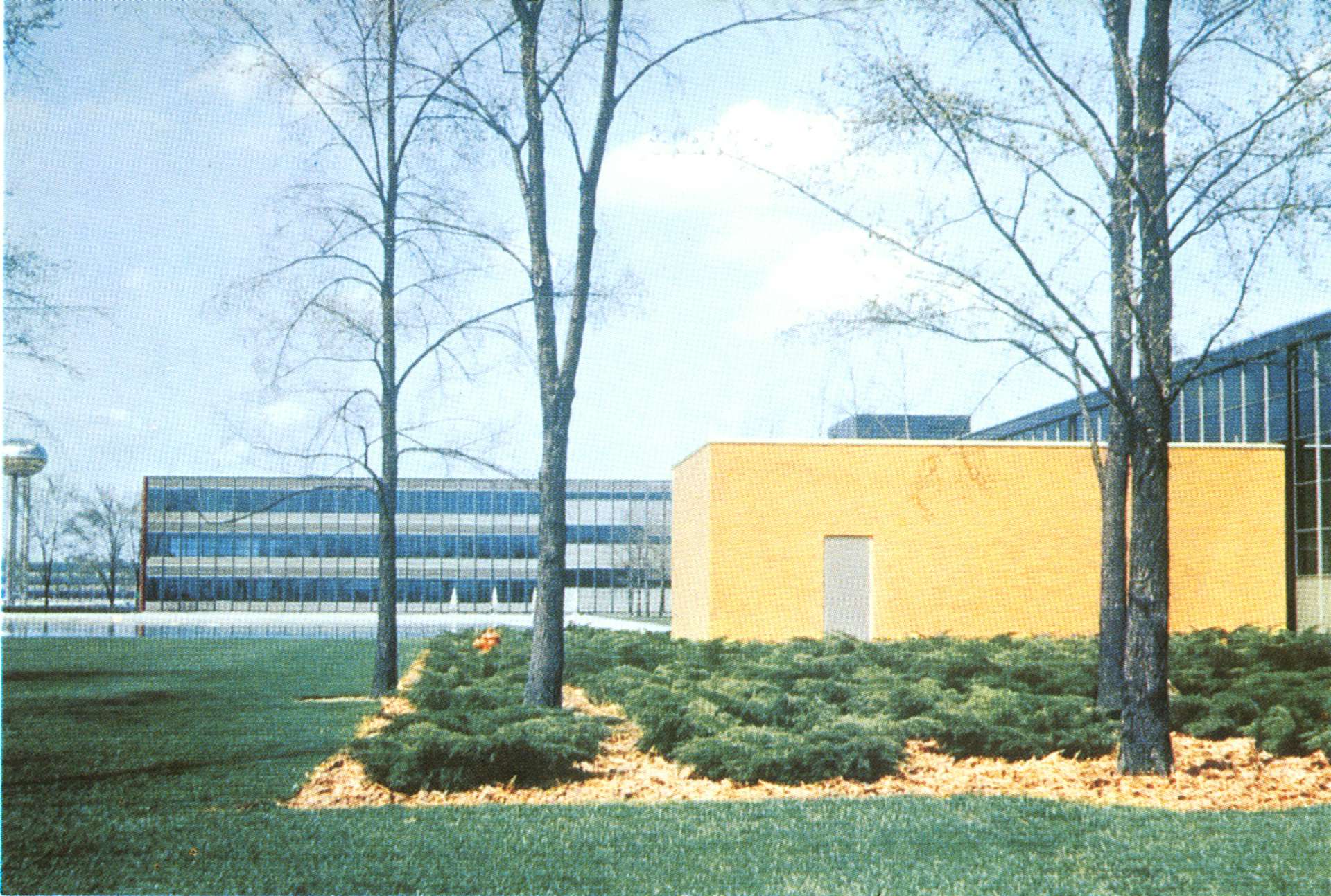 Rare Archival Photos of the GM Technical Center (9 Photos) - Dwell