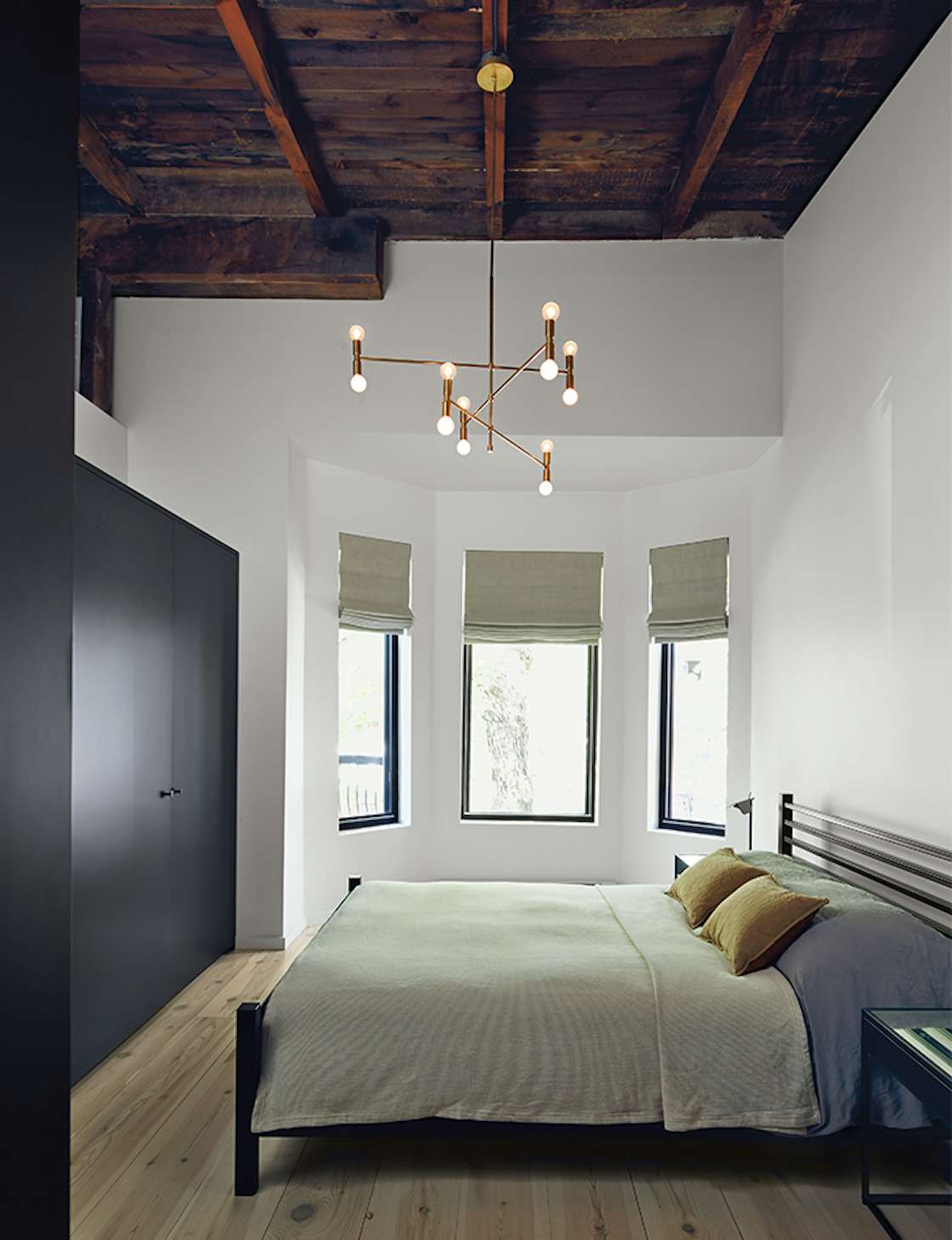 Photo 18 of 25 in 25 Homes With Exposed Wood Beams: Rustic to Modern ...