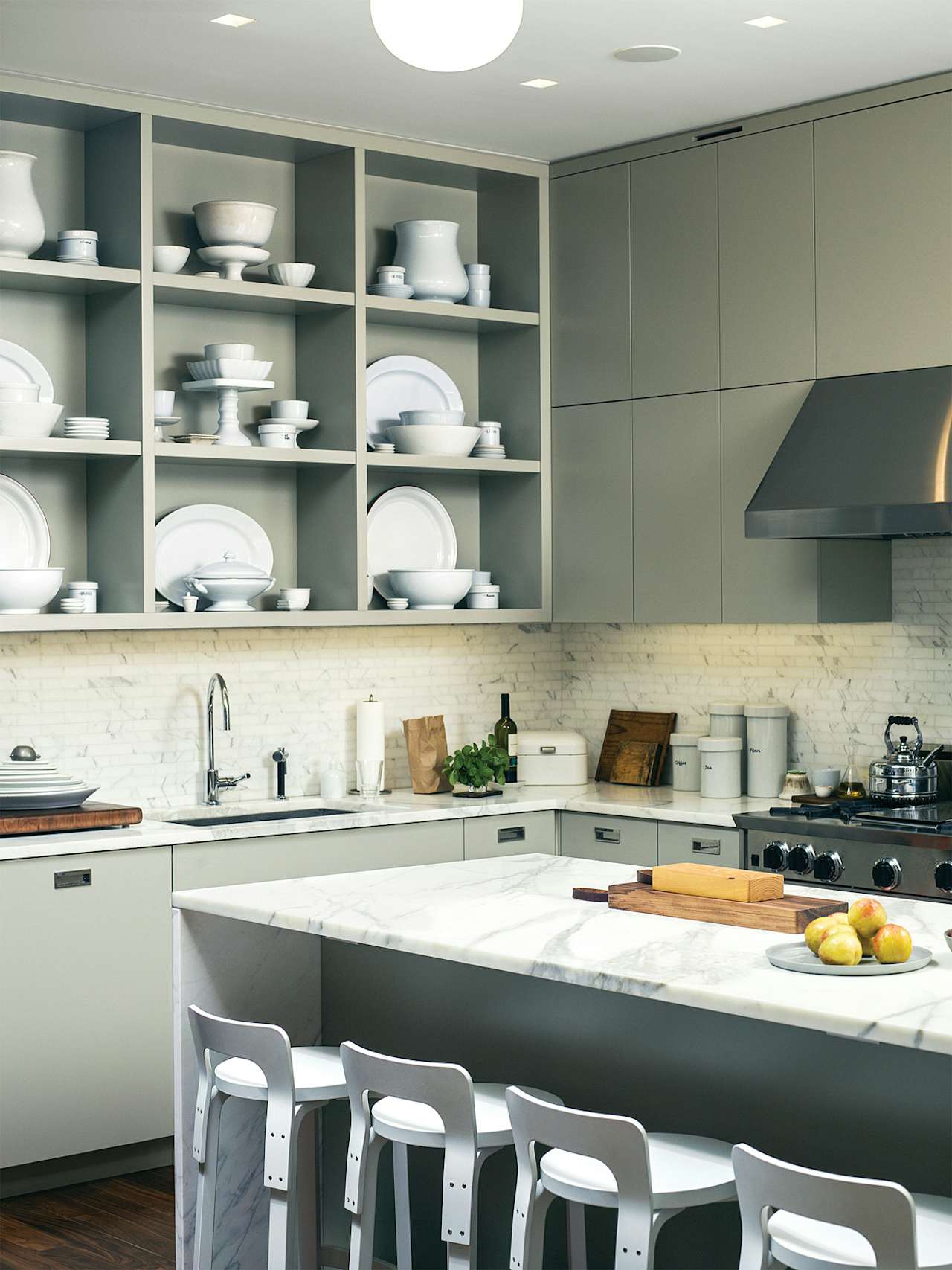 Photo 11 of 21 in 20 Dream Kitchens from Smart Space-Saving Kitchen ...