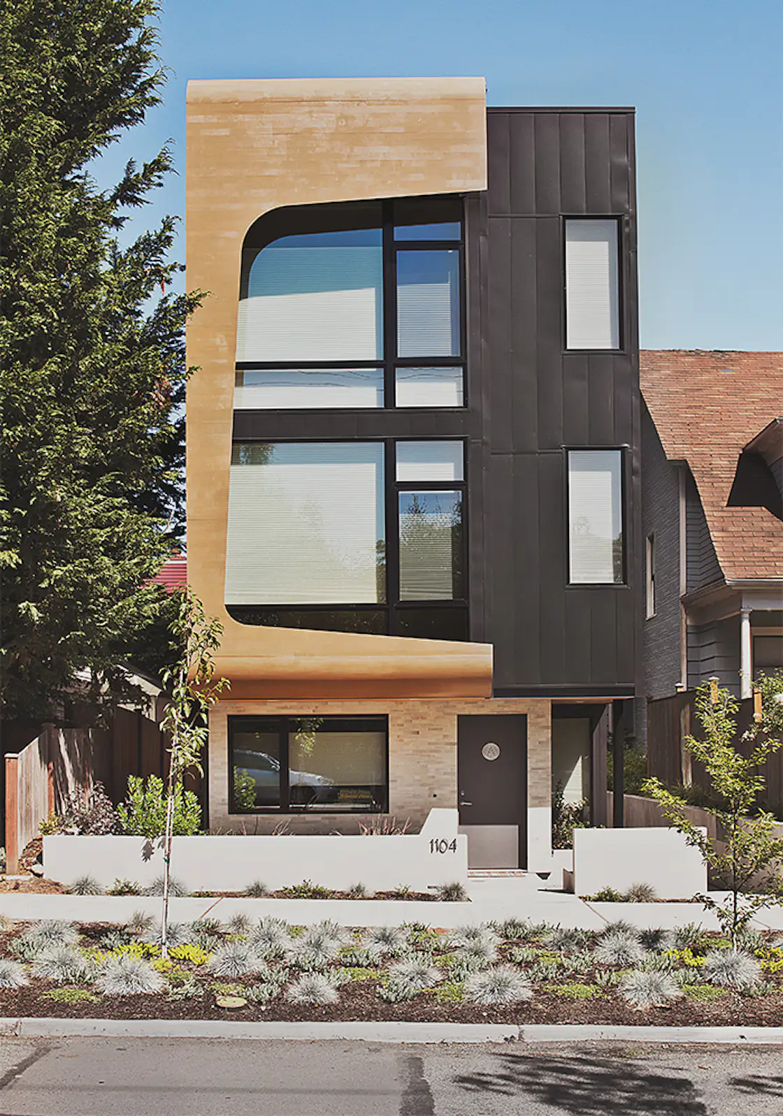11 Architects Get Crafty With Budgets to Build Cost-Effective Modern ...