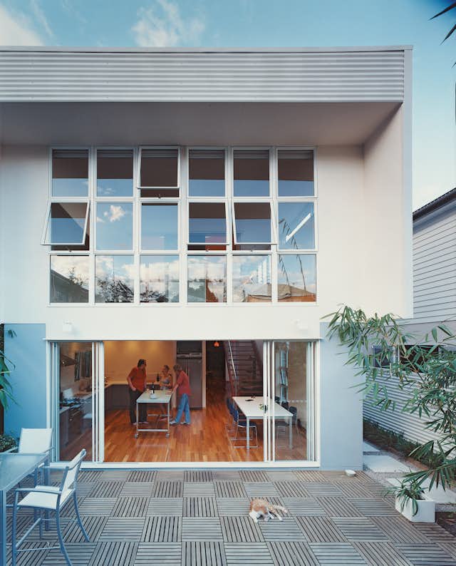 Photo 8 of 8 in Minimalist Bachelor Pad in Brisbane - Dwell