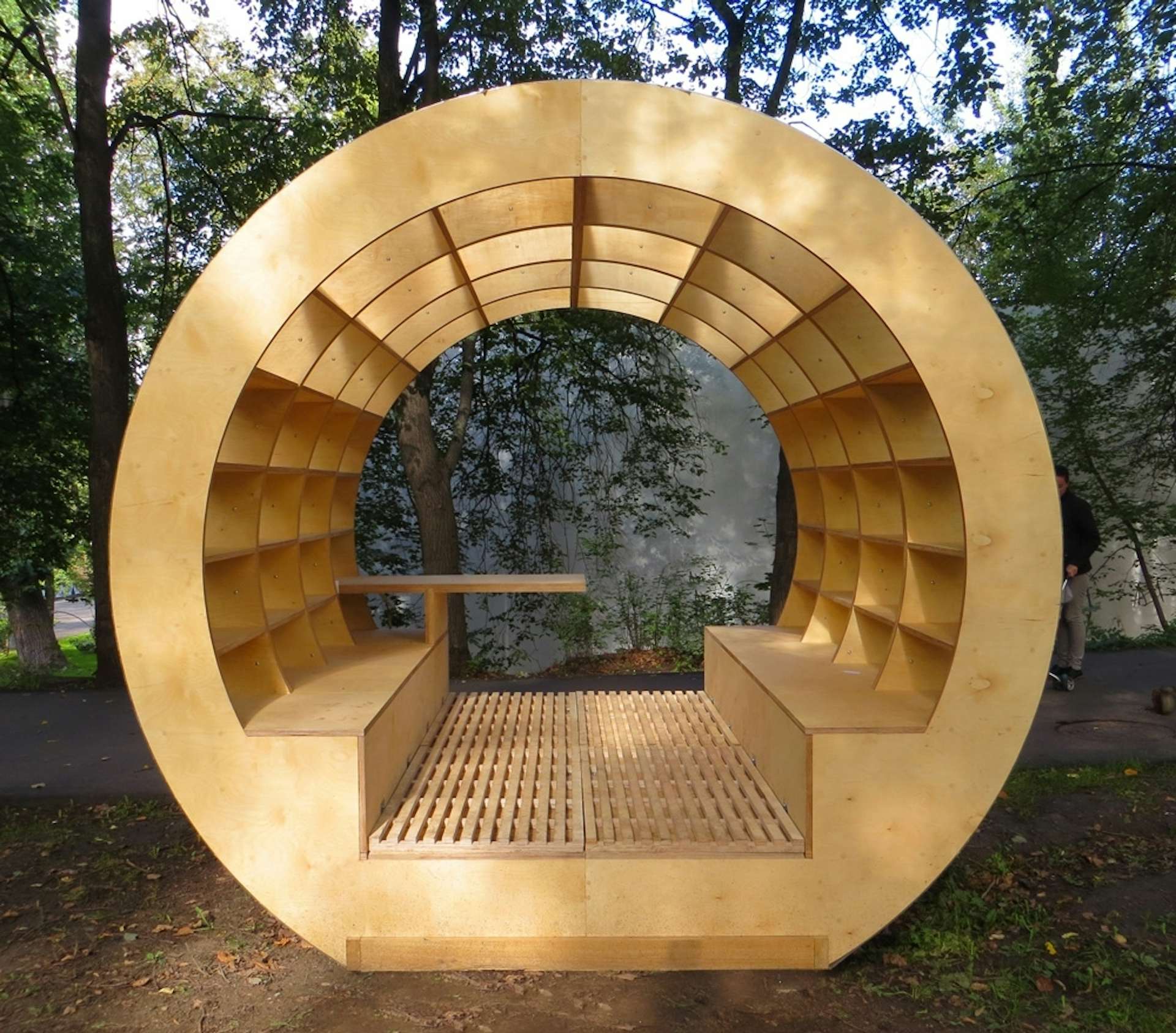 Photo 7 of 9 in Innovative Outdoor Libraries in Russia by Jacqueline ...
