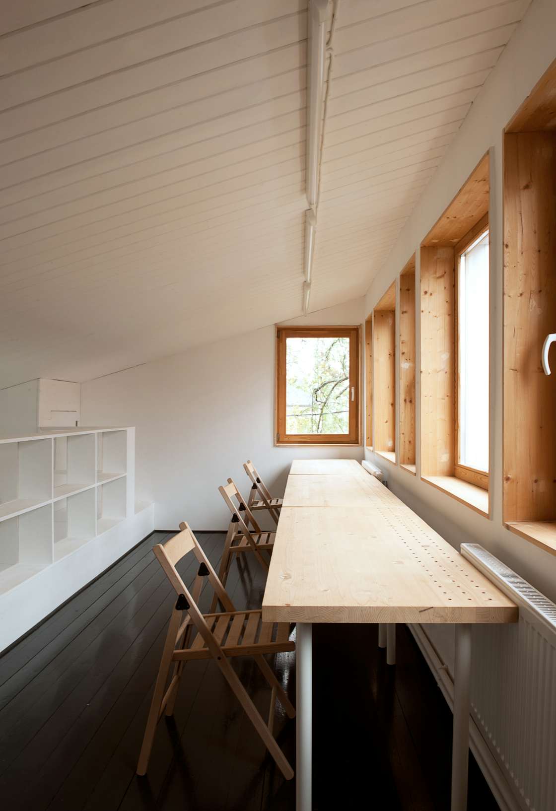 A Compact Home in Moscow Built on the Lowest Possible Budget - Dwell