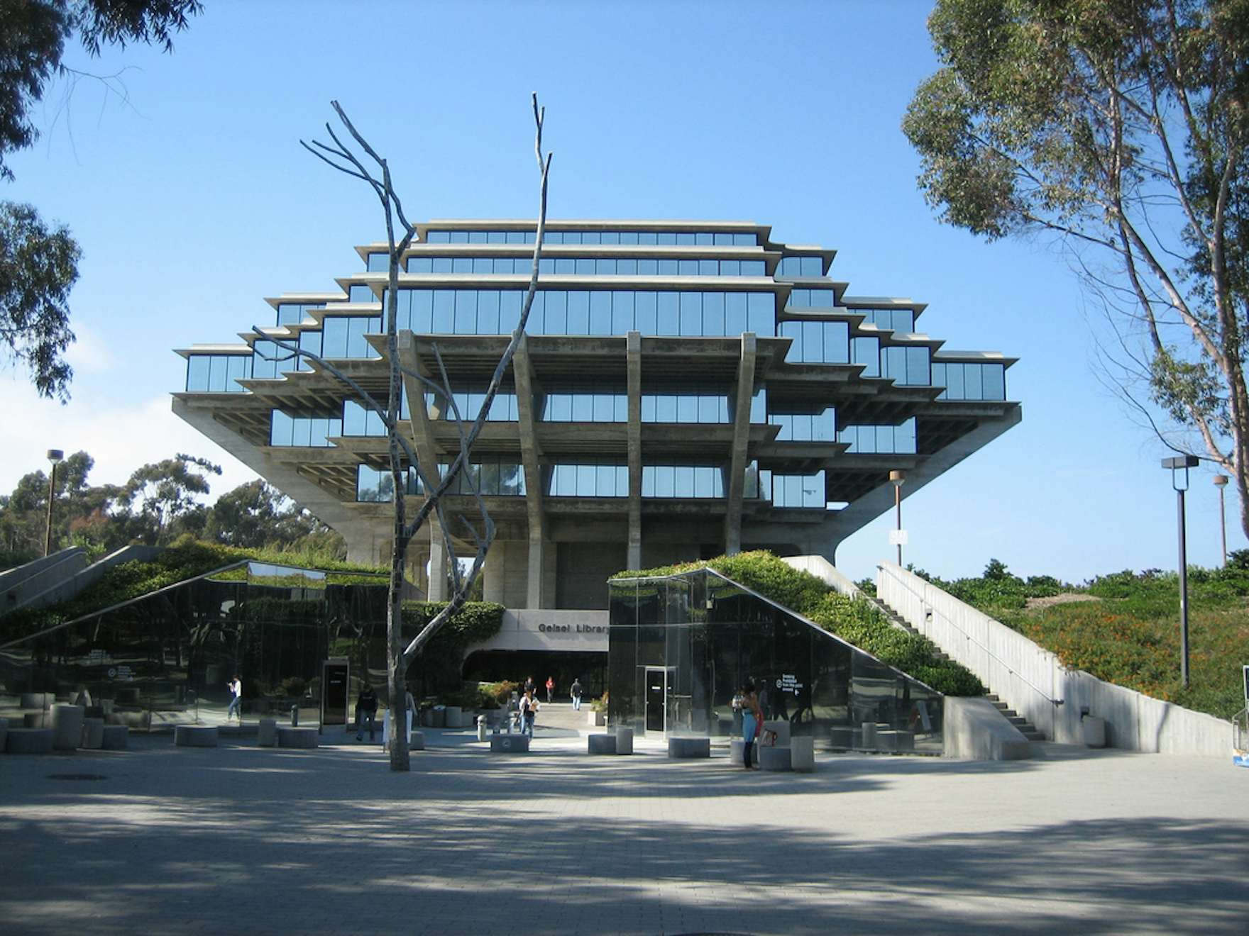 Art Brut: Revisiting Brutalist Architecture (10 Photos) - Dwell