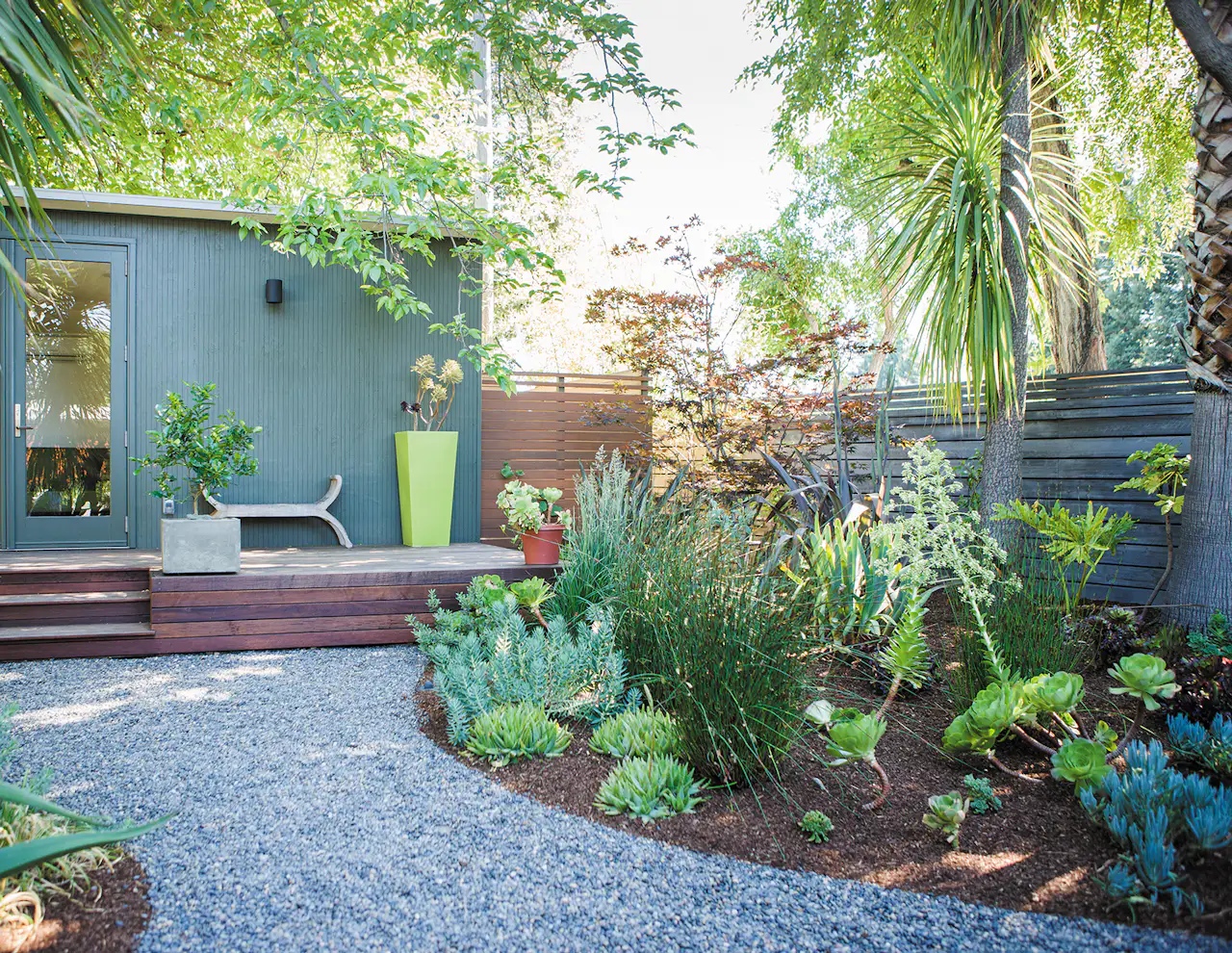 How to Make Your Tiny Yard Feel Spacious - Dwell