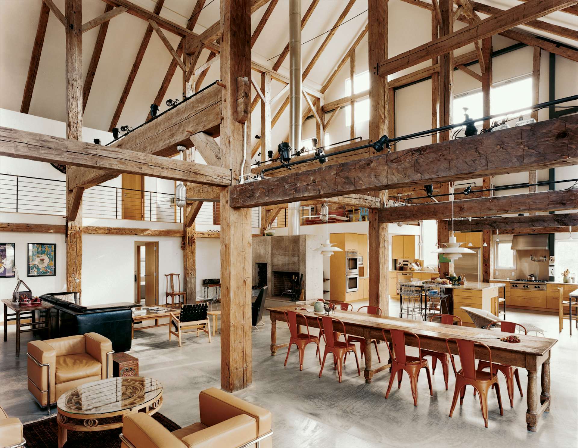 Photo 15 of 25 in 25 Homes With Exposed Wood Beams: Rustic to Modern ...