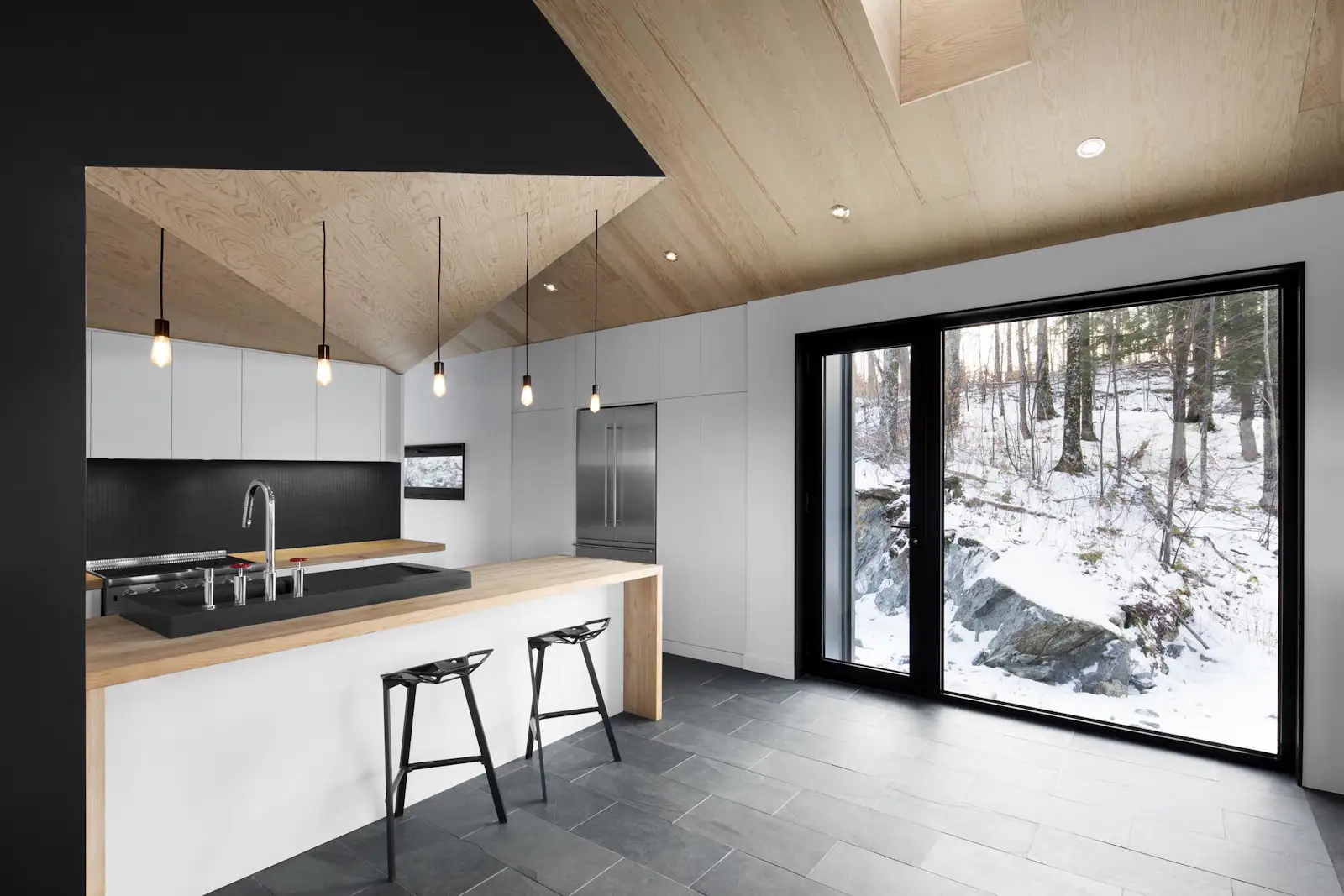 Kitchens with Killer Views (13 Photos) - Dwell