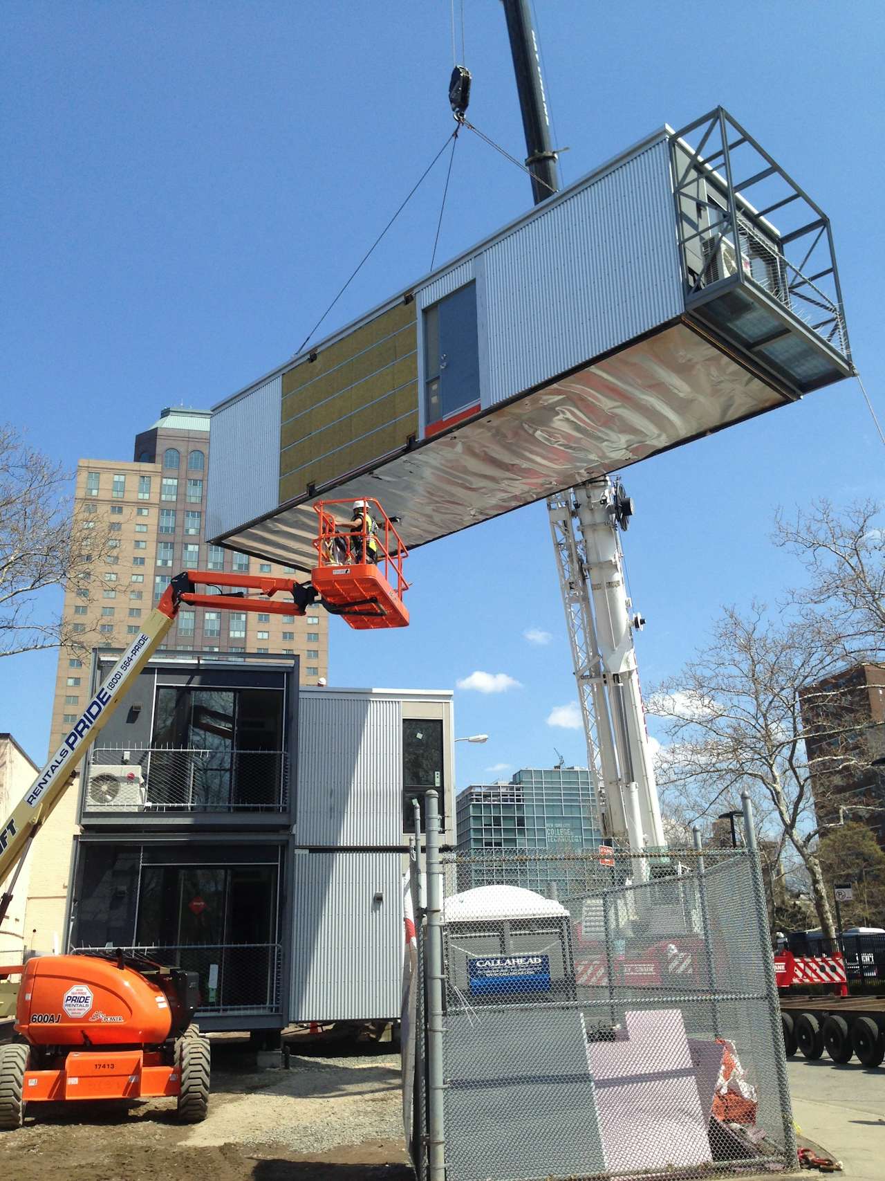 Photo 21 of 26 in 7 Inspiring Solutions For Disaster Relief Housing ...