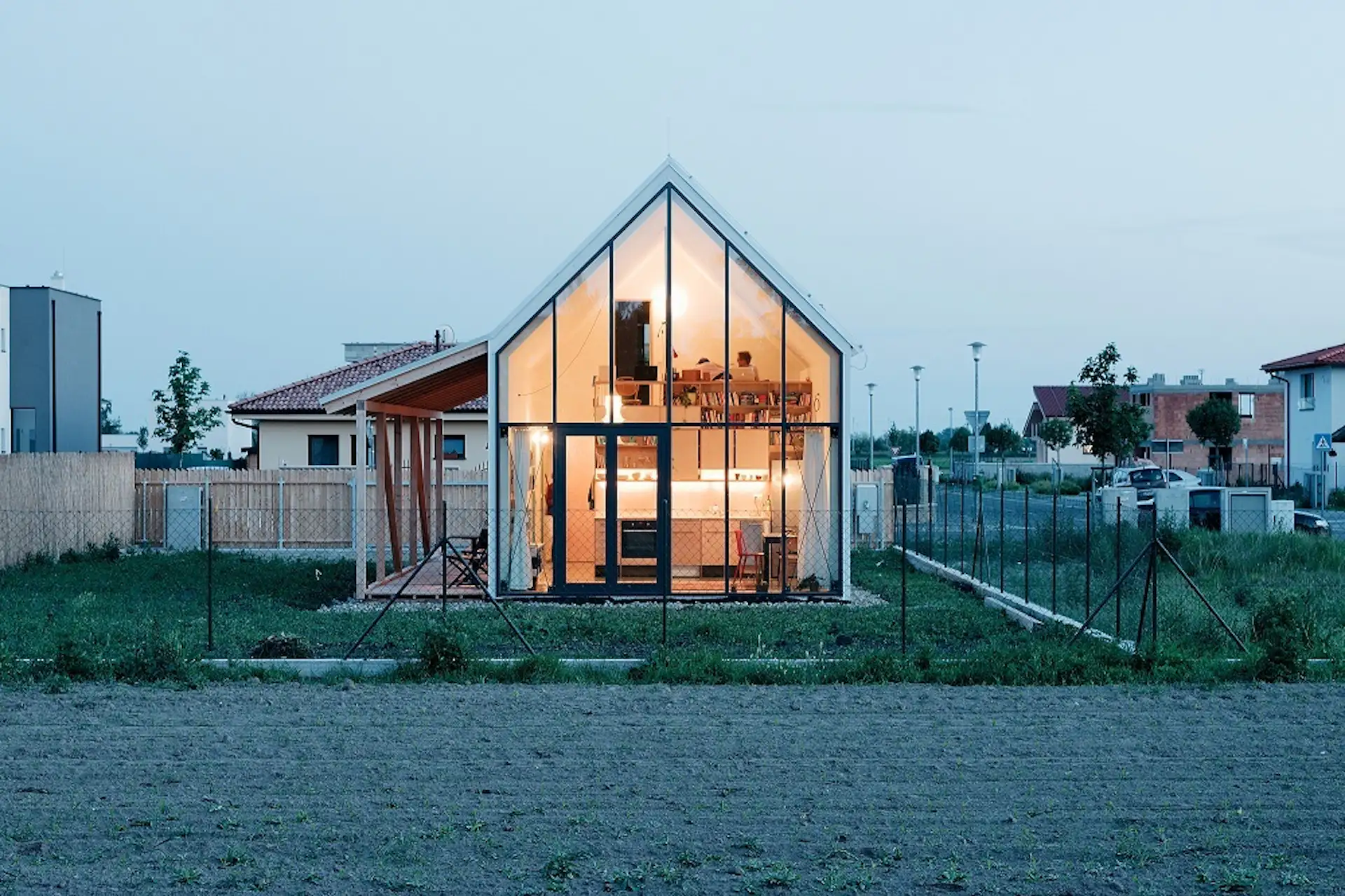 Photo 1 of 8 in Small Country Home with Dramatic See-Through Wall - Dwell