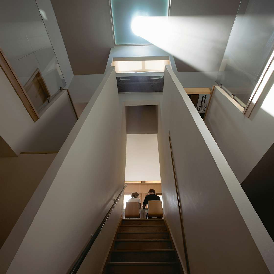 Photo 4 of 6 in This House Tells the Time With an Oculus - Dwell