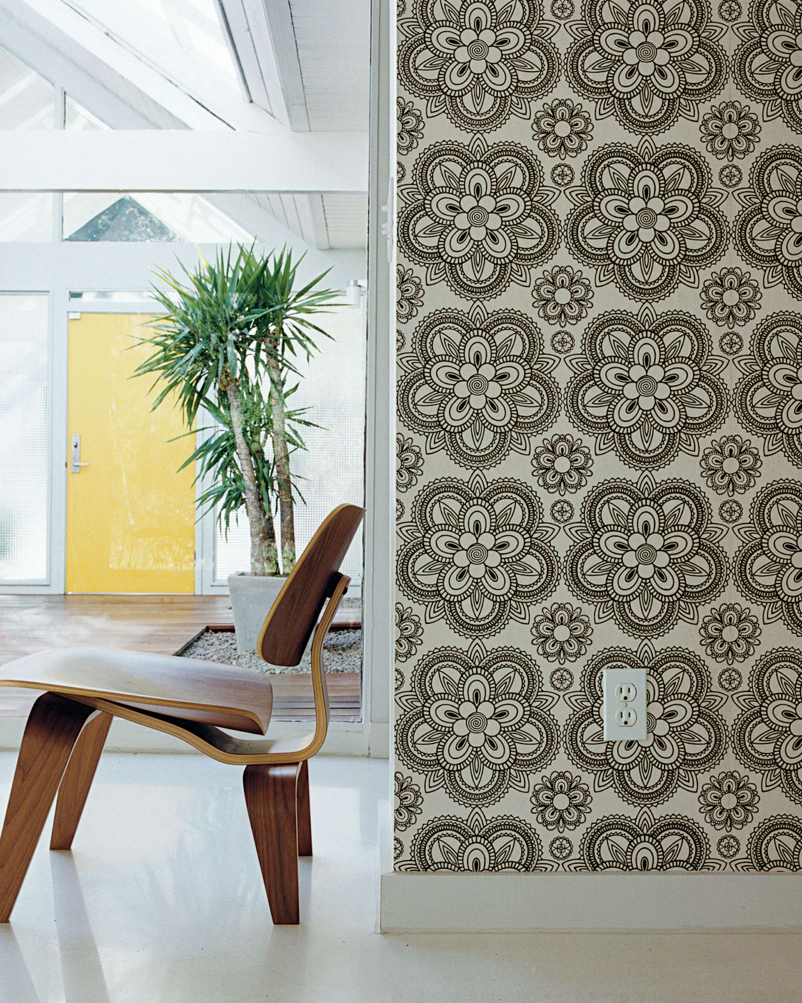 7 Wallpaper Designs That Will Instantly Revamp Your Space - Dwell