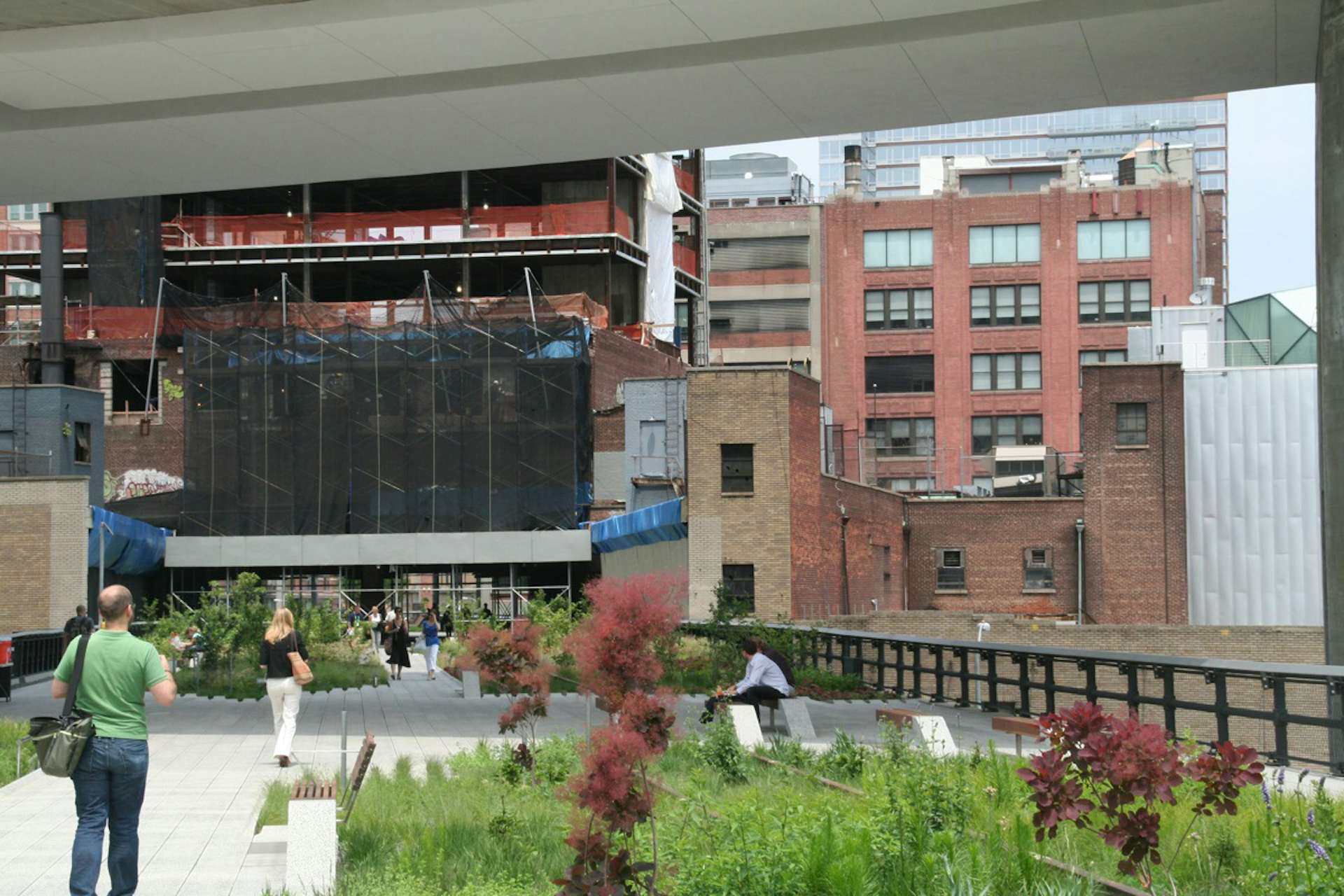 Photo 5 of 5 in The High Line Opens - Dwell