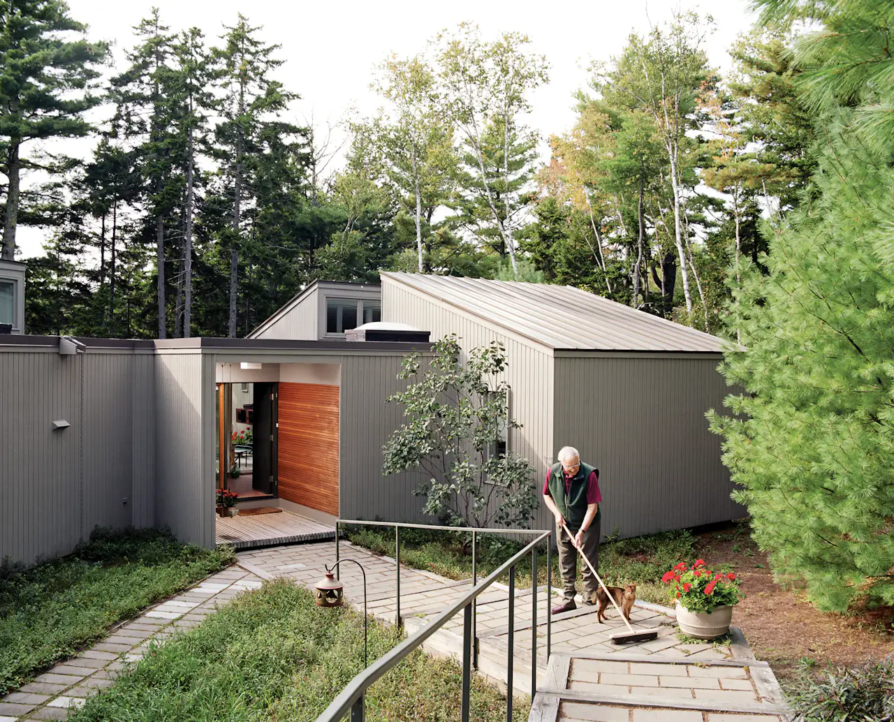 Maison Amtrak by Peter M. Cohen and Associates - Dwell