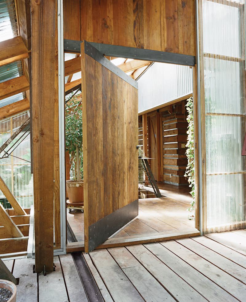 Photo 12 of 20 in Take a Step Through 20 Huge Modern Doors from Diamond ...