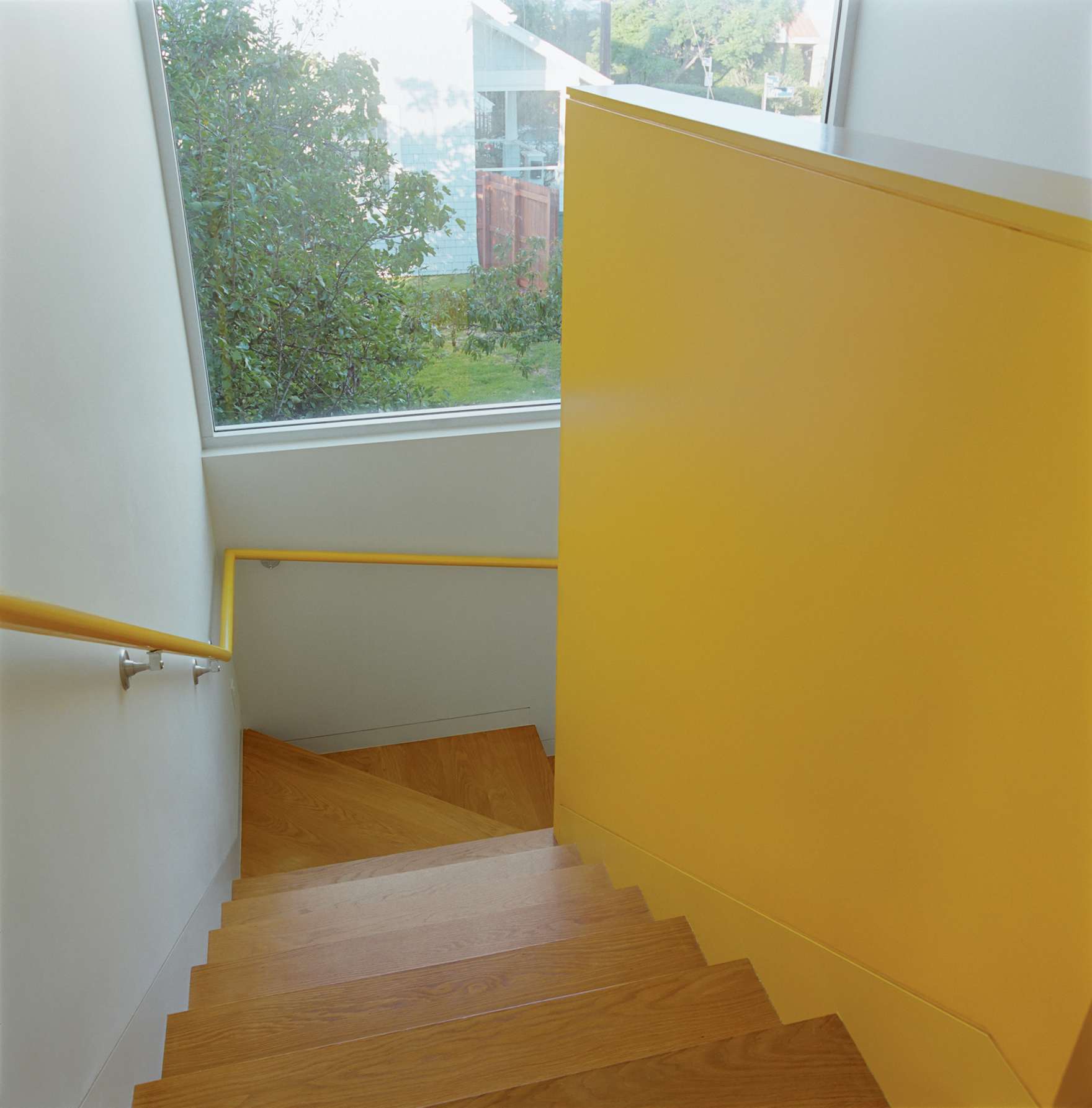 40+ Yellow Modern Home Design Ideas (44 Photos) - Dwell