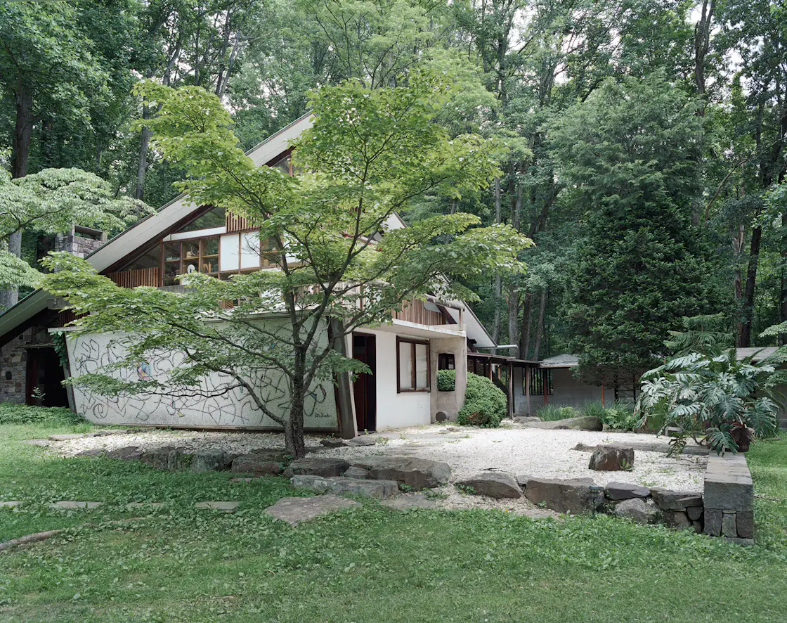 Artists' Handmade Houses (10 Photos) - Dwell