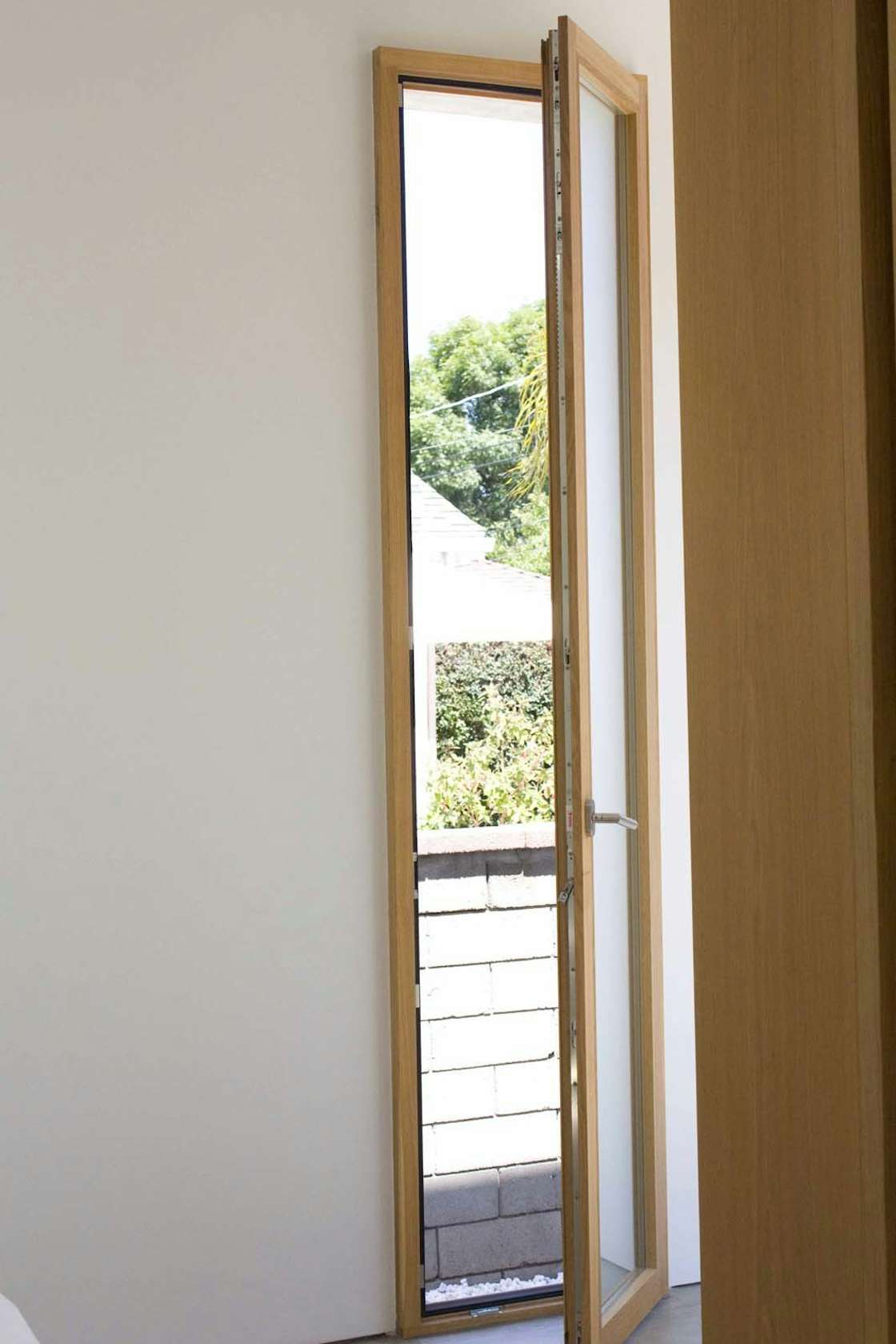 Gigantic Doors (25 Photos) - Dwell