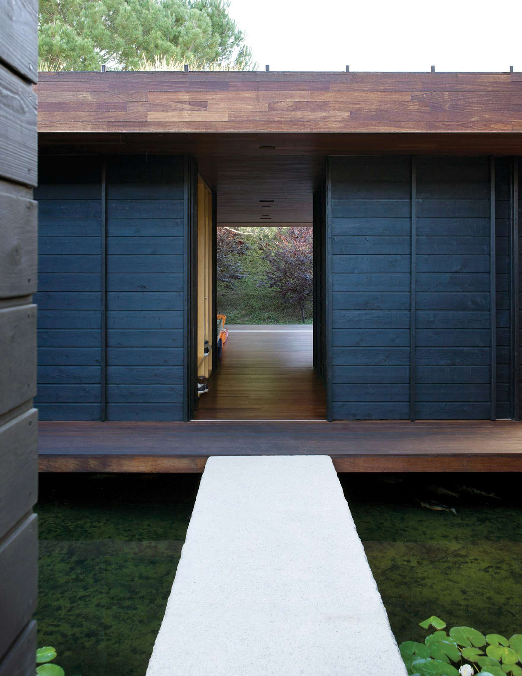 10 Fantastically Sleek Foyer Designs - Dwell