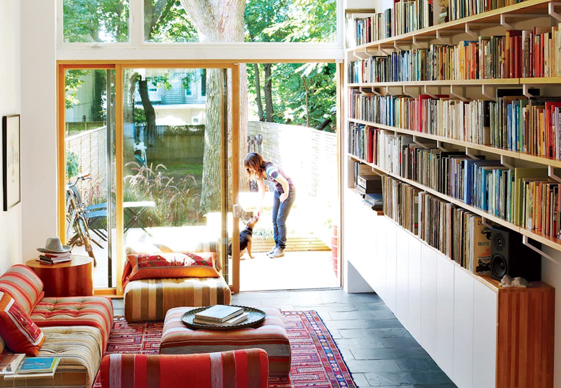 Photo 3 of 12 in 12 Functional Modern Home Libraries from Tips for ...