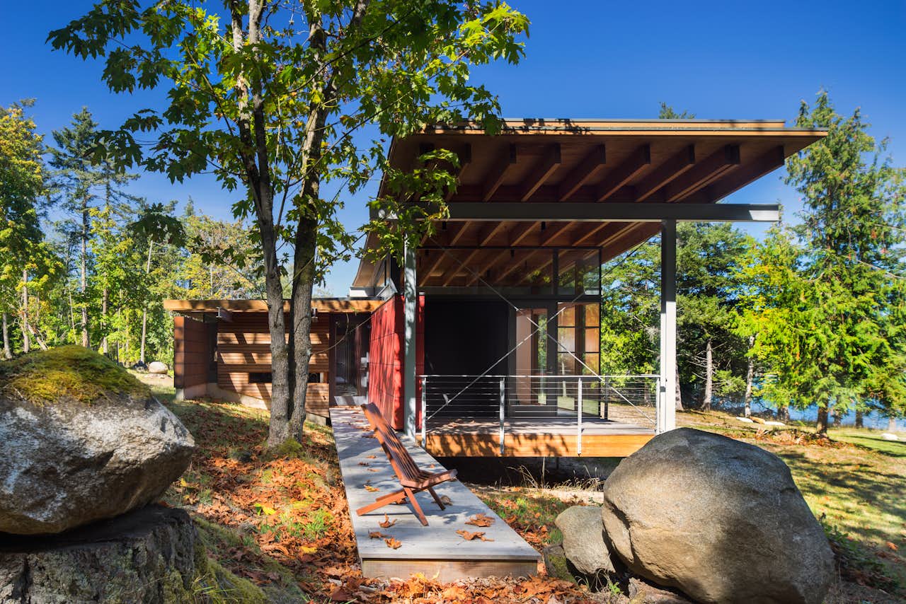 Photo 3 of 16 in An Off-the-Grid Island Home for a Seattle Music ...