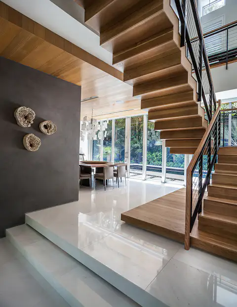 Photo 7 of 12 in This Modern Miami House Feels Like It's in the Middle ...