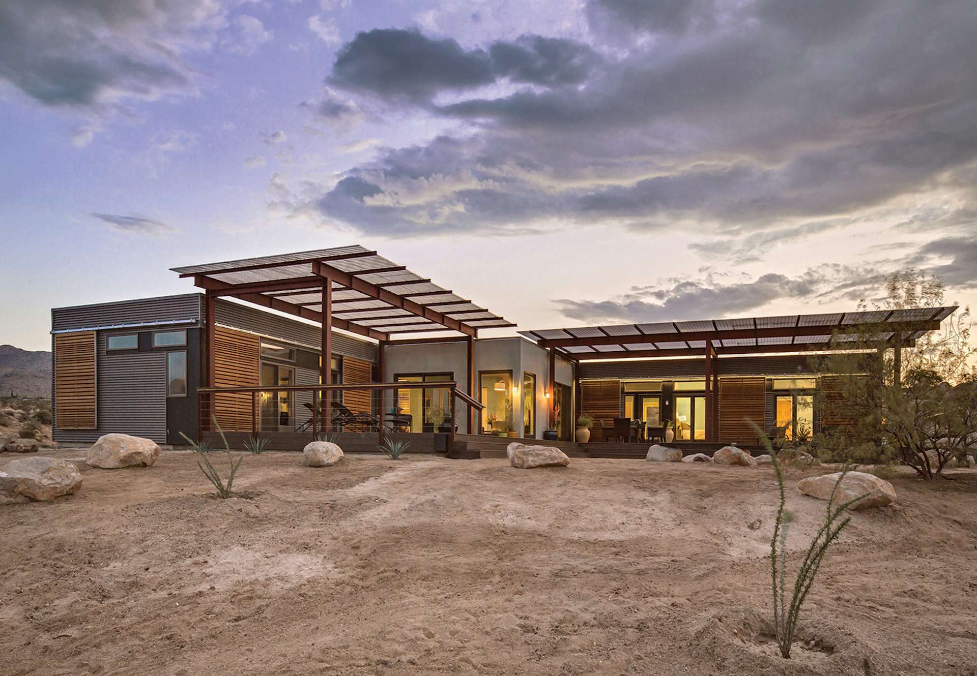 Photo 5 of 10 in 5 Hot Tips to Remember When Planning Your Desert ...