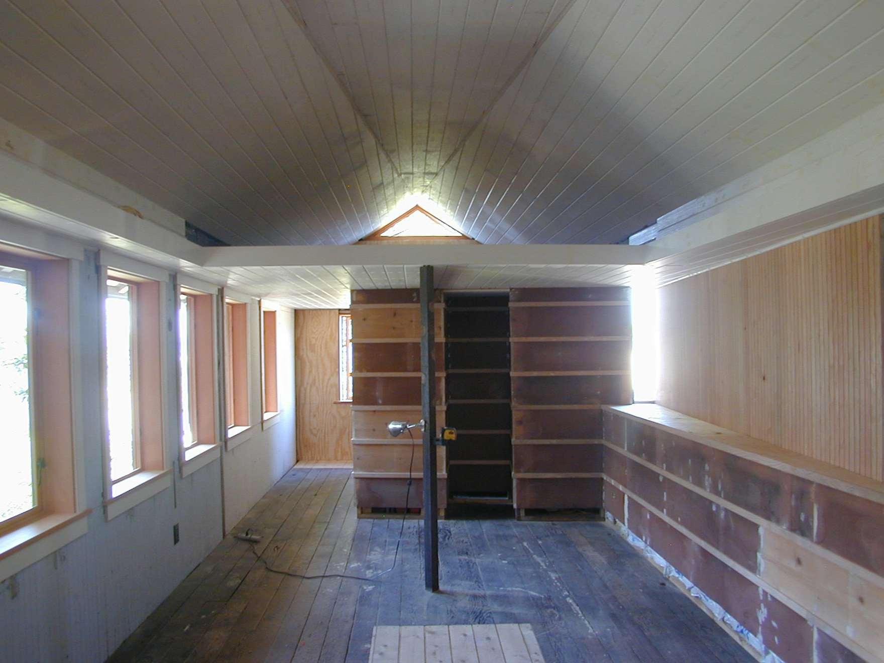 Photo 4 of 8 in Tiny 1920s Garage Transformed Into a Charming Studio ...