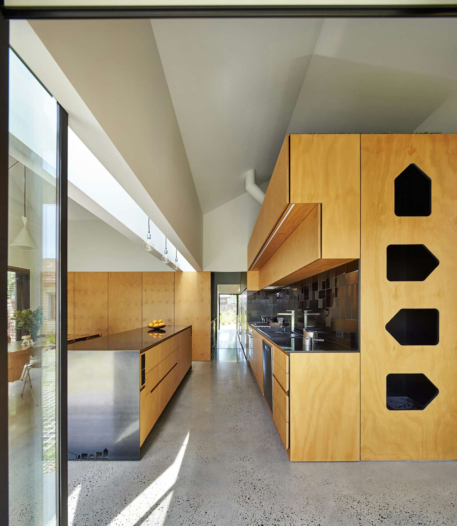 41 Comforting Interiors That Are Pretty in Plywood - Dwell