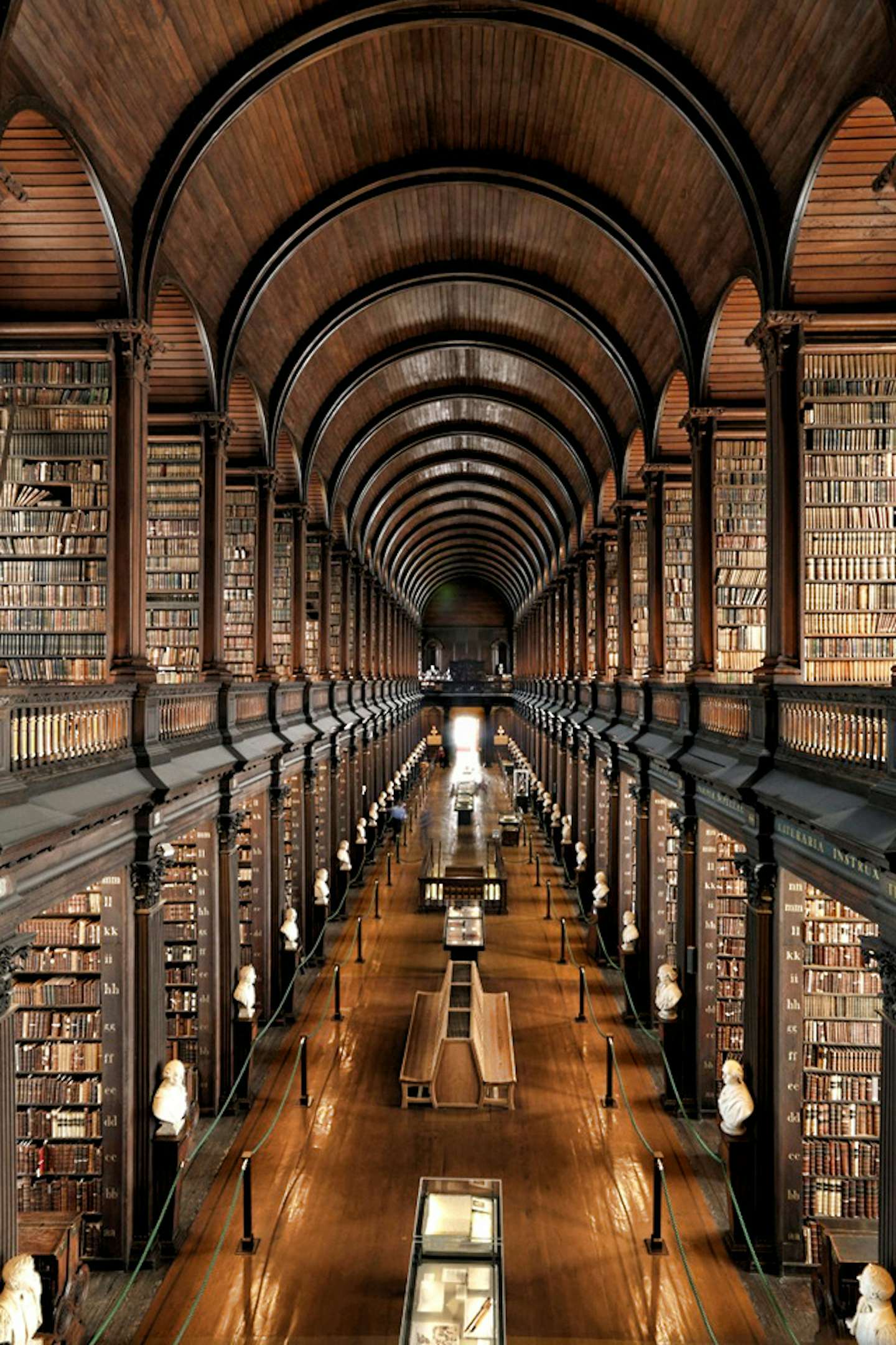 Photo 6 of 15 in Super Unique Libraries Around the World by Sarah Park ...