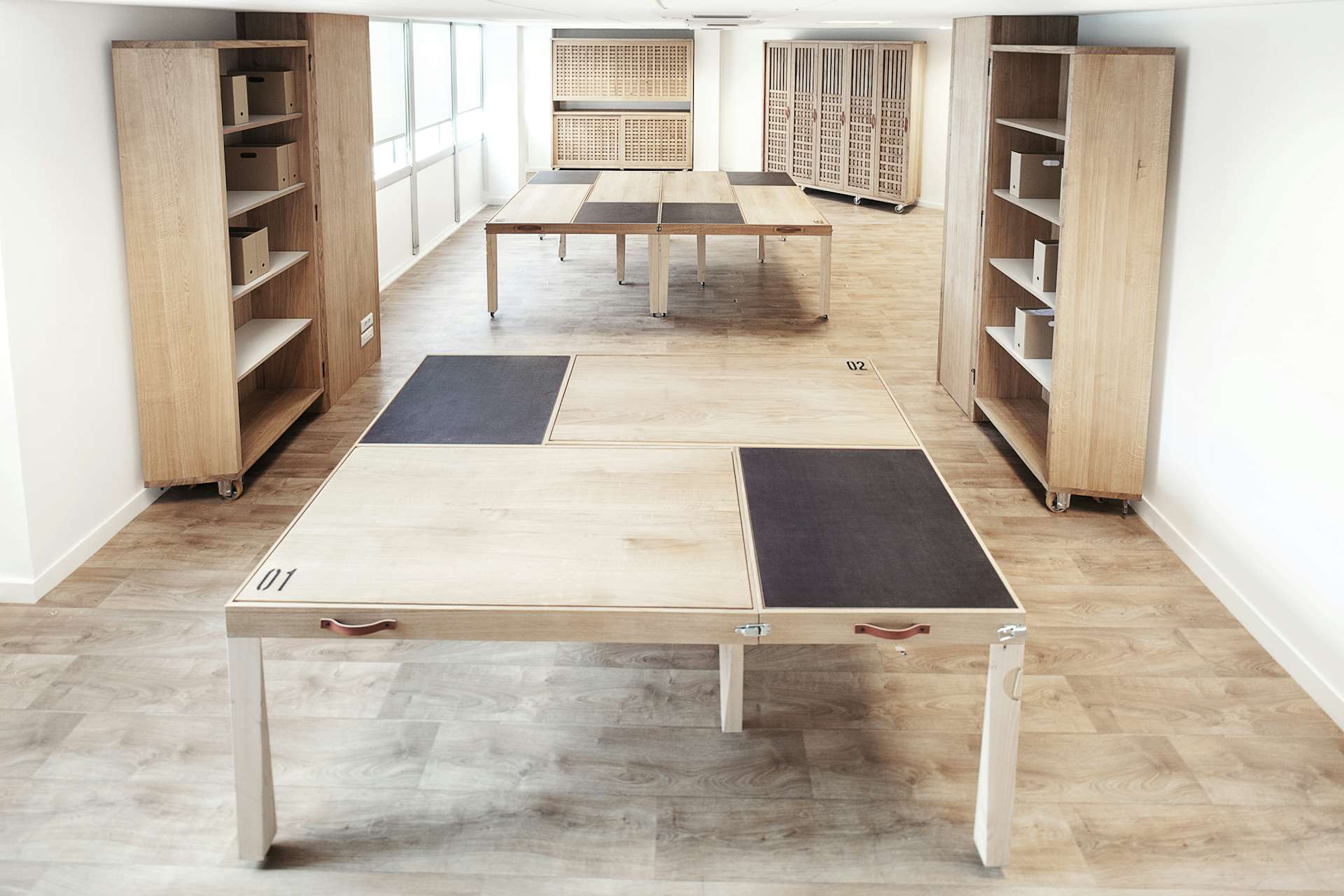 A Modular Meeting Room Features a Table with 6 Possible Layouts - Dwell