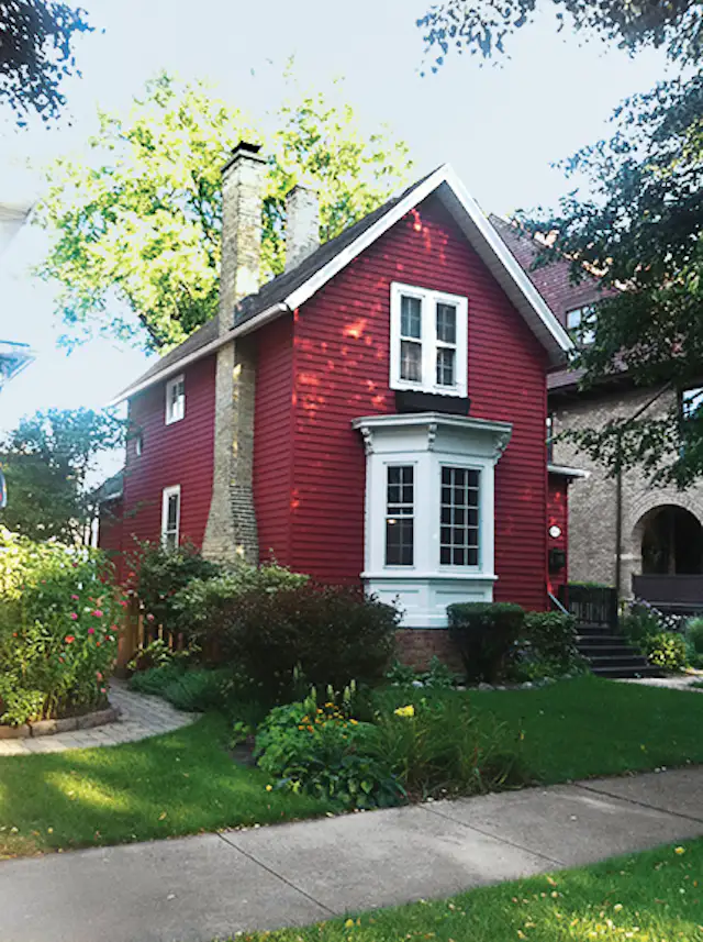 This Farmhouse-Style Home Gets a Clever and Geometric Update - Dwell