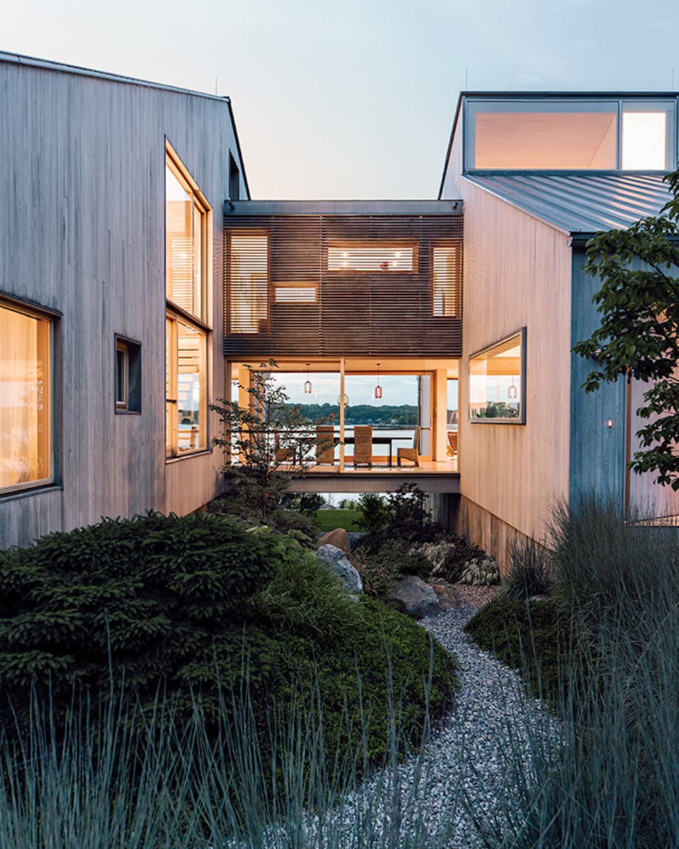 Photo 2 of 13 in Seaside Views Make This Vacation Home a Relaxing ...