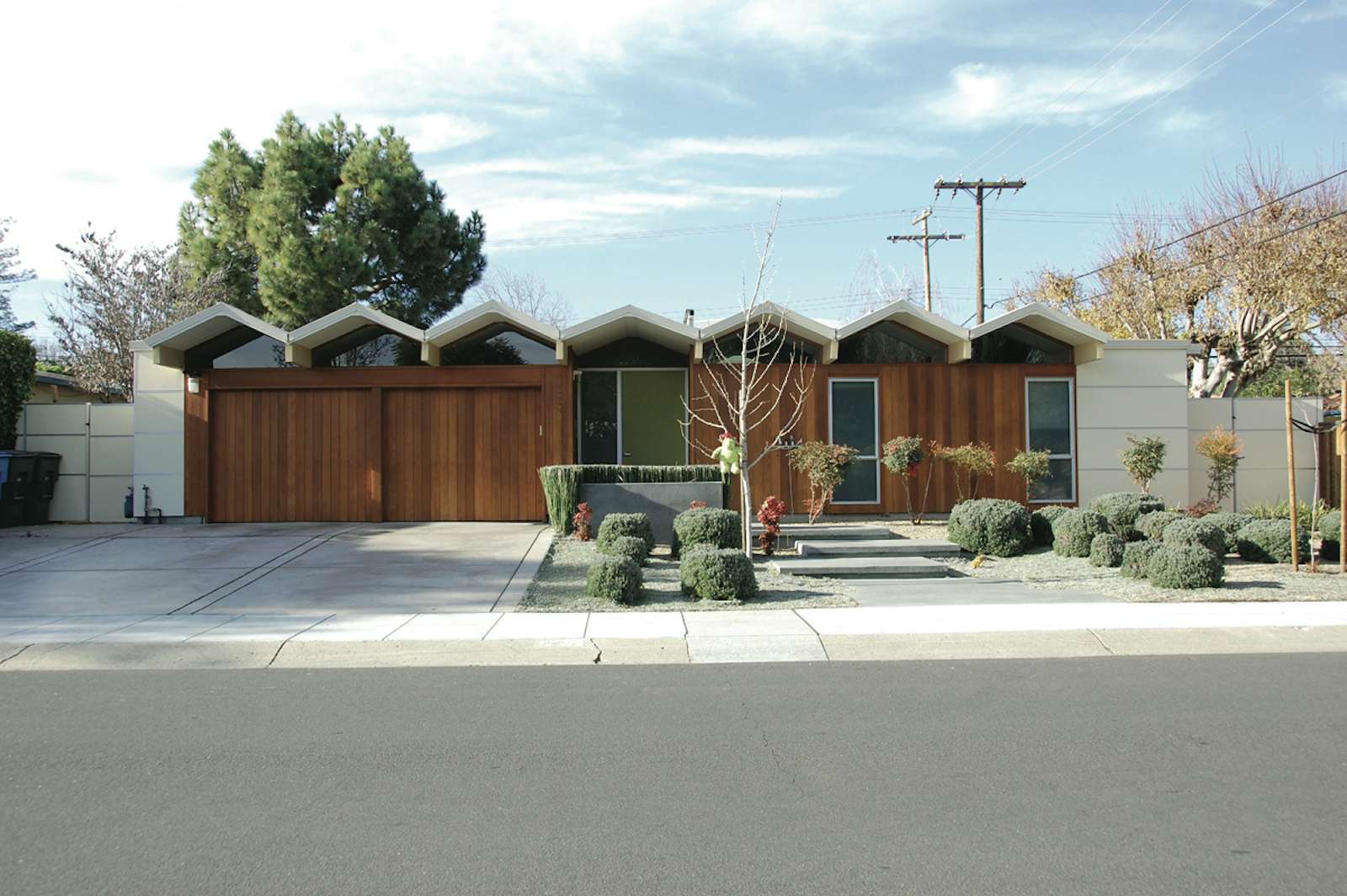 Photo 1 of 6 in Never-Before-Seen Images of Iconic Midcentury Modern ...