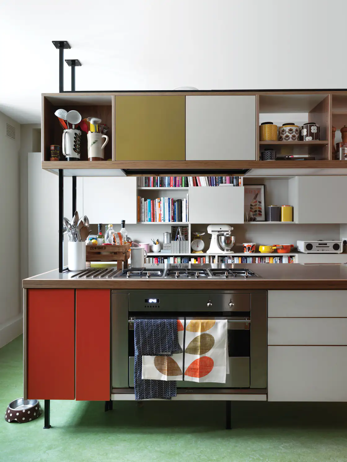A Textile Designer’s Home Is Unapologetically Colorful - Dwell