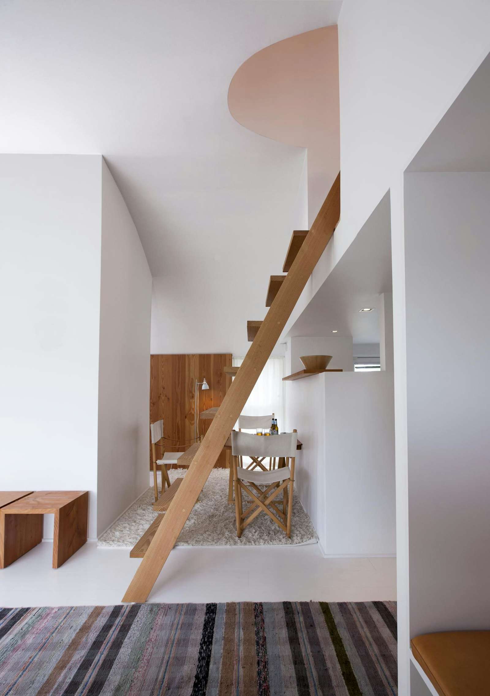Photo 6 of 9 in A Thatched Cottage in Denmark with a Modern, Space ...