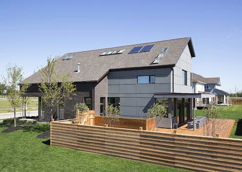 This Super Smart, Super Green Prefab May Be the Future of Suburban ...