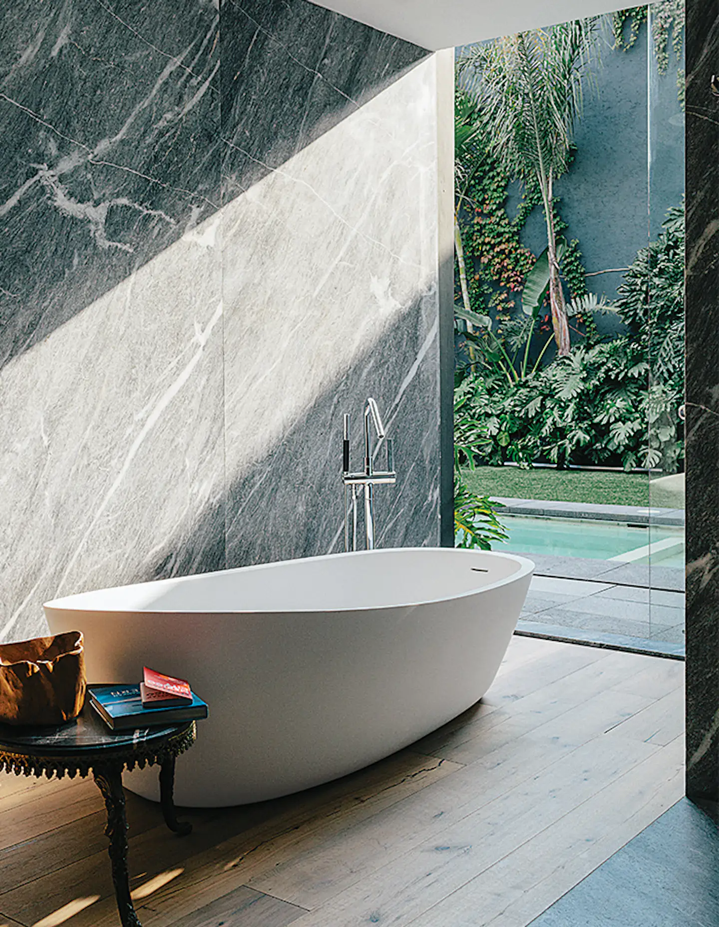 40 Modern Bathtubs That Soak In the View - Dwell