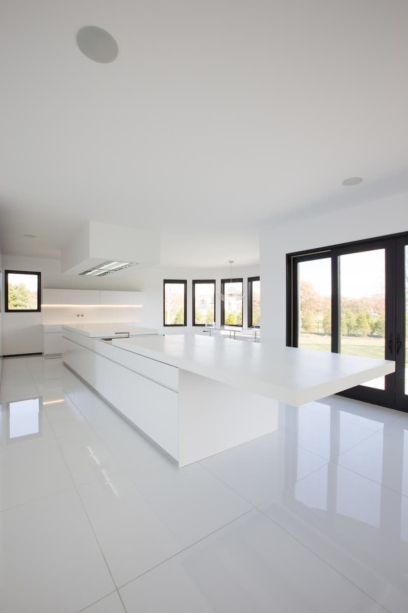 Photo 6 of 8 in A Sliding Countertop that Brings Minimalist Elegance to ...