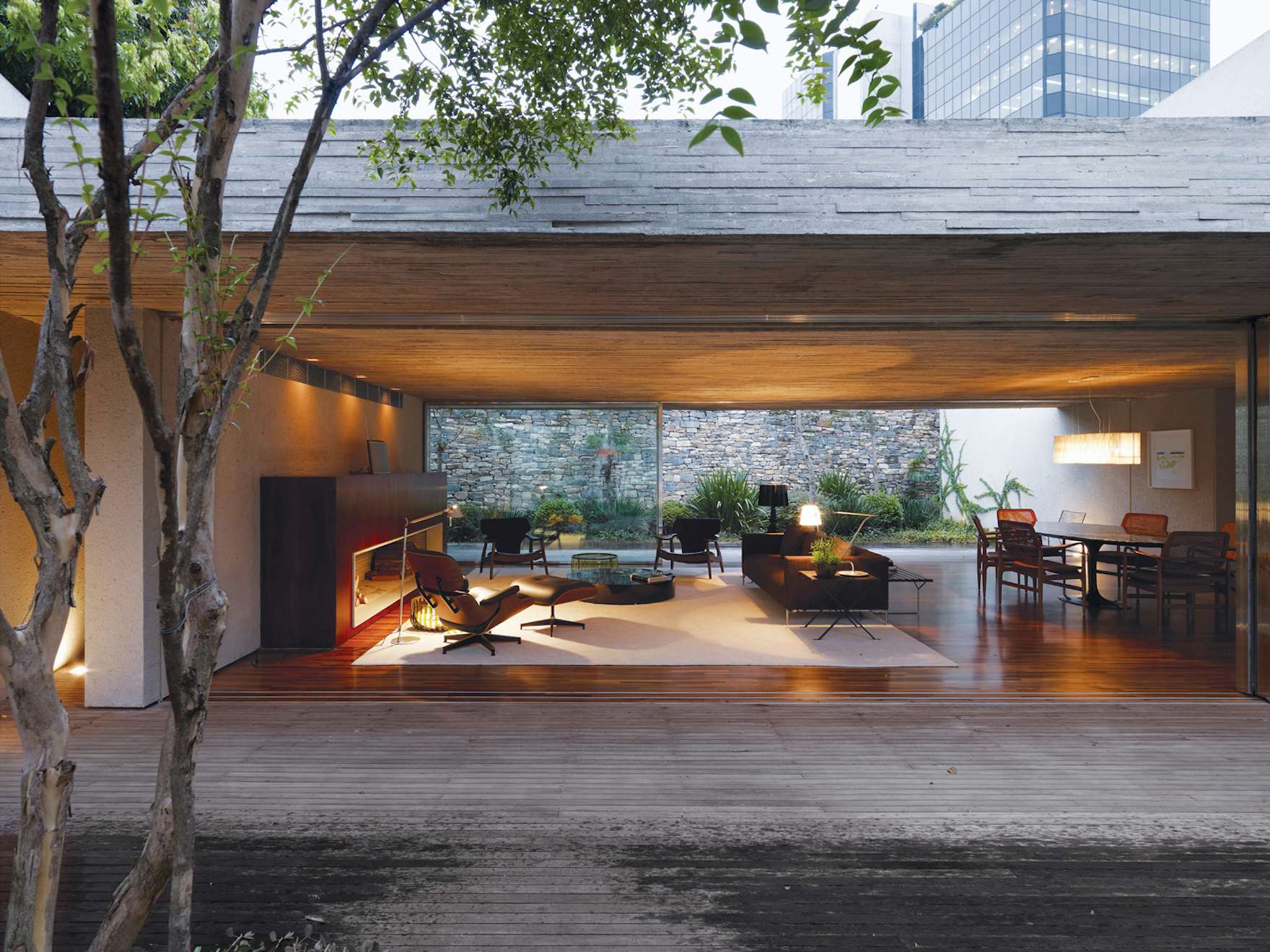 Photo 2 of 7 in Modern Homes in Brazil - Dwell