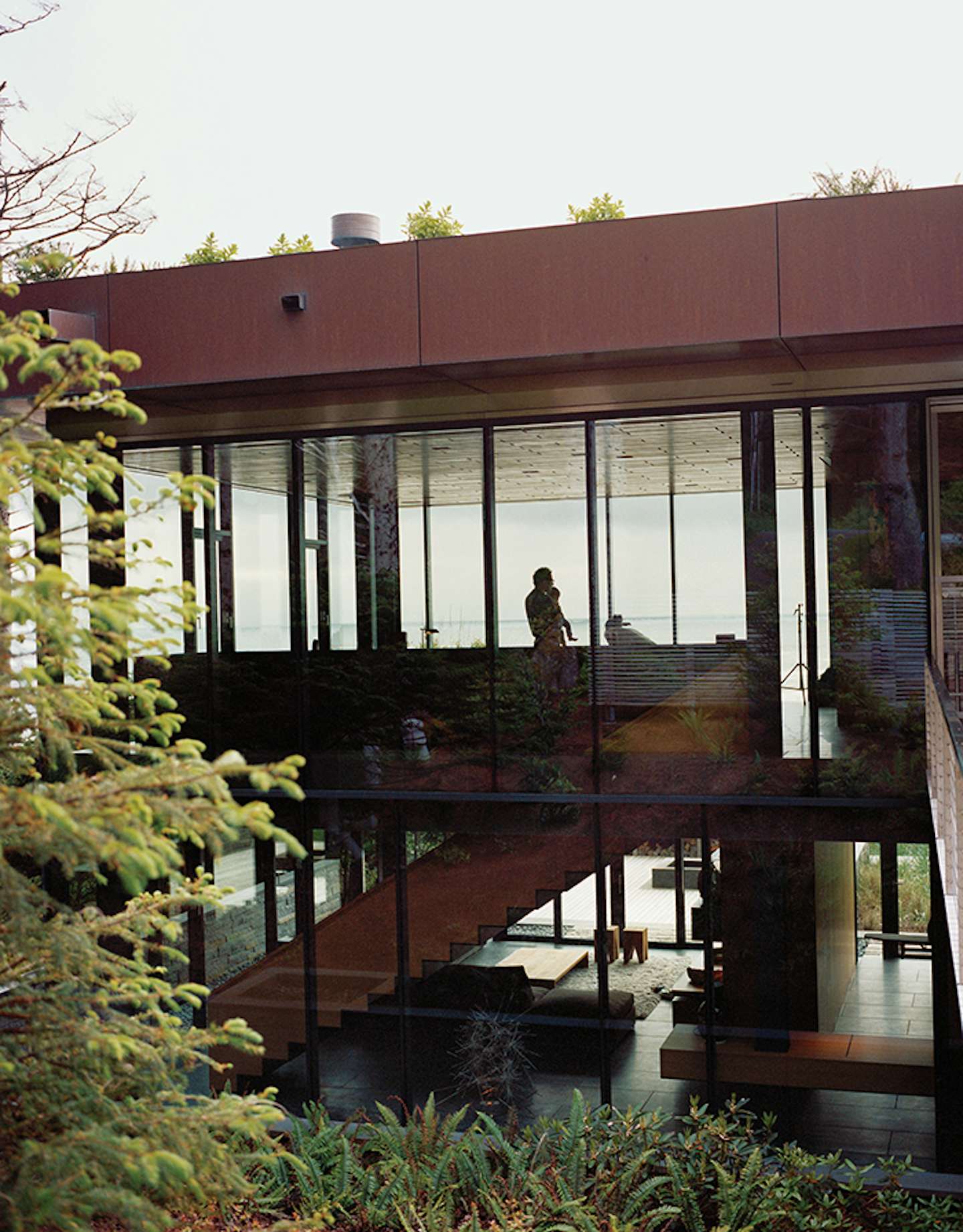 Photo 7 of 9 in Glass House with Stunning Pacific Ocean Views - Dwell