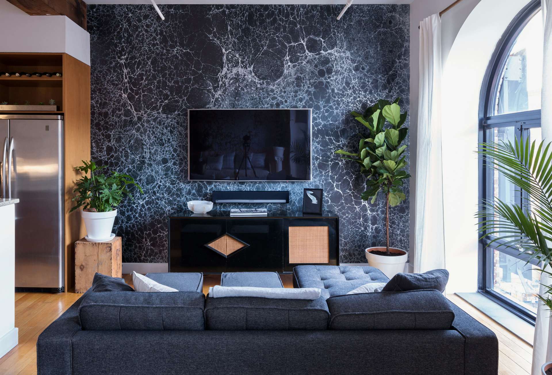 7 Wallpaper Designs That Will Instantly Revamp Your Space - Dwell