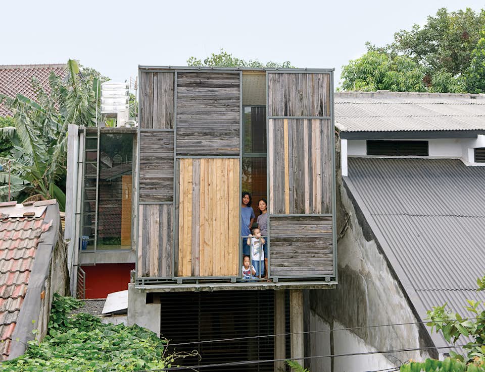 Wisnu Residence by Ahmad Djuhara - Dwell