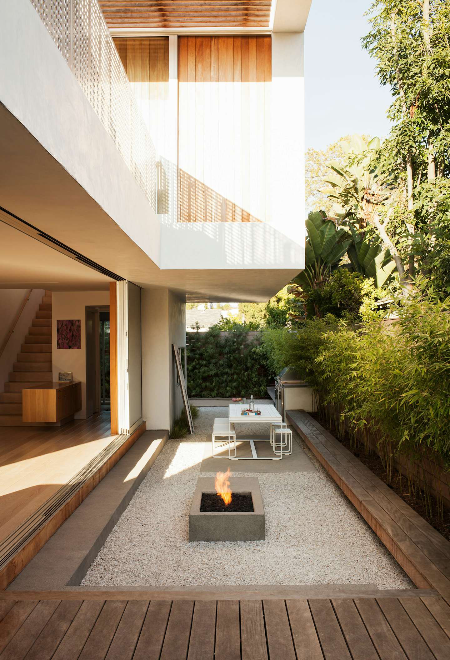 Photo 8 of 10 in Amid a Hotbed of Architecture, This Home Holds Its Own ...