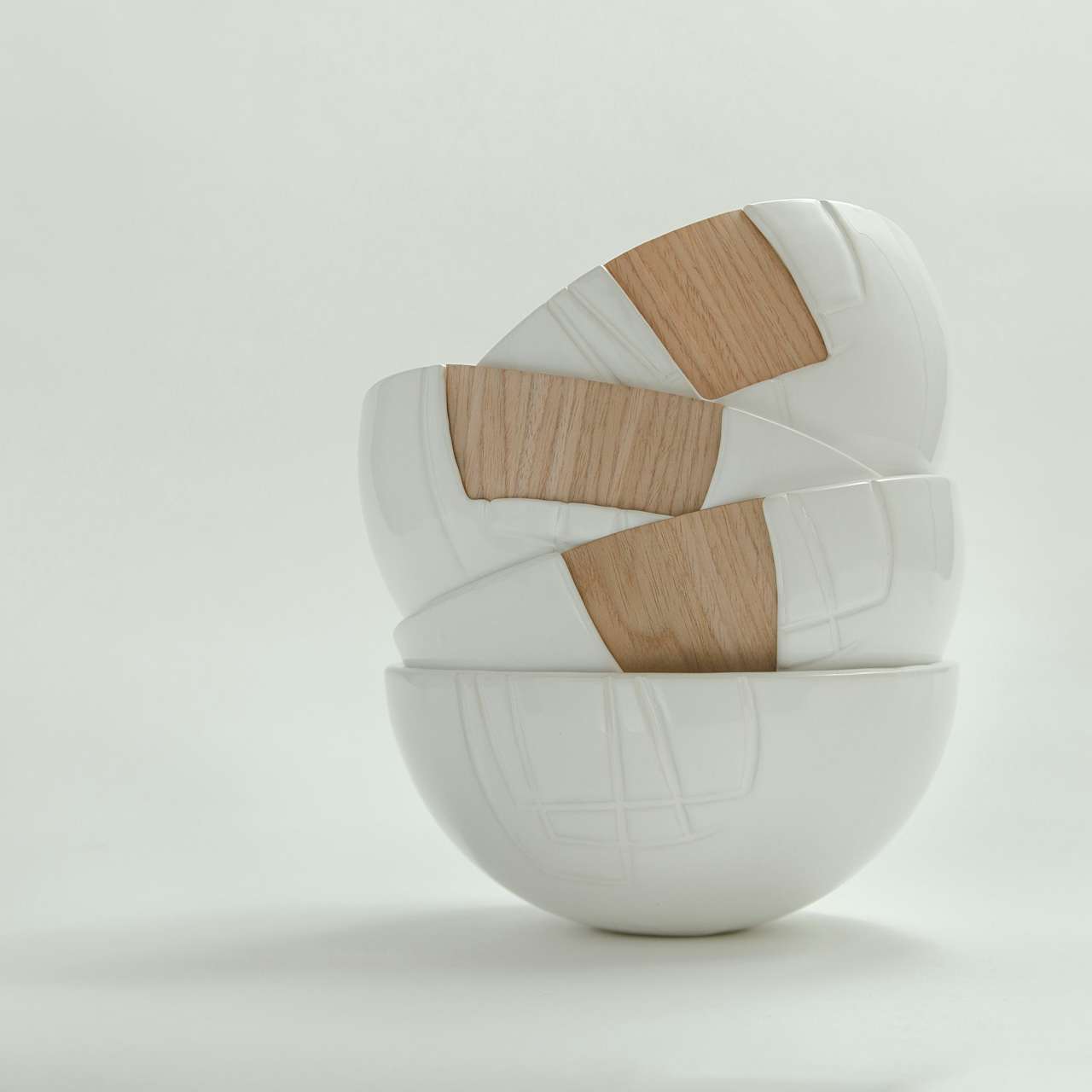 The Ceramicist That Mixes Organic Forms and Technique Together - Dwell