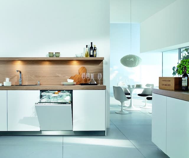 Photo 3 of 6 in 5 Modern Dishwashers - Dwell