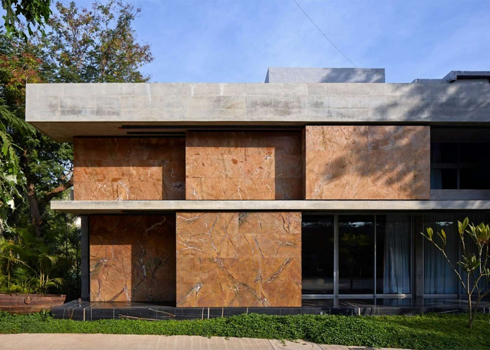 Shape-Shifting Architecture: 10 Buildings That Move or Change Form - Dwell