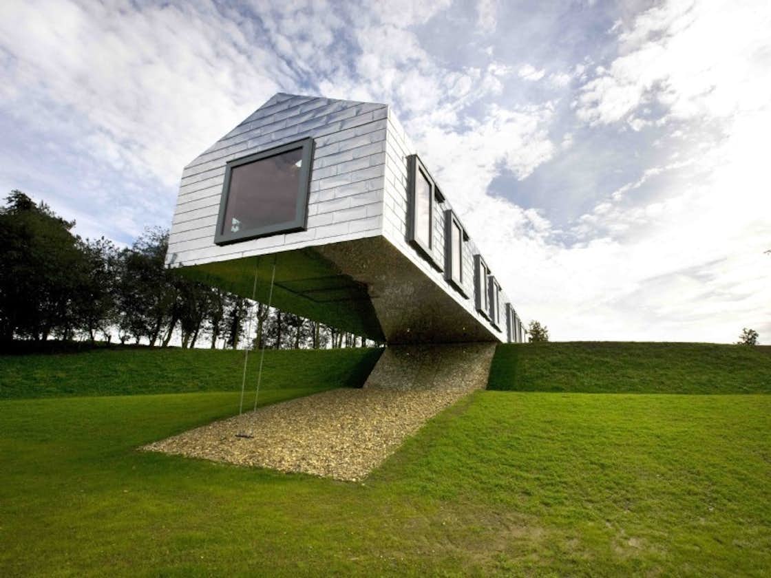 10 Gravity-Defying Cantilevered Homes - Dwell