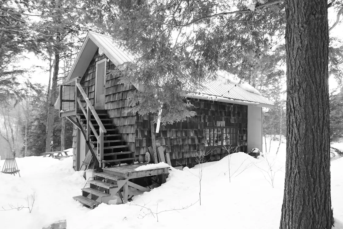 Photo 16 of 21 in 7 Unbelievable Rustic Cabin Makeovers from Growing ...